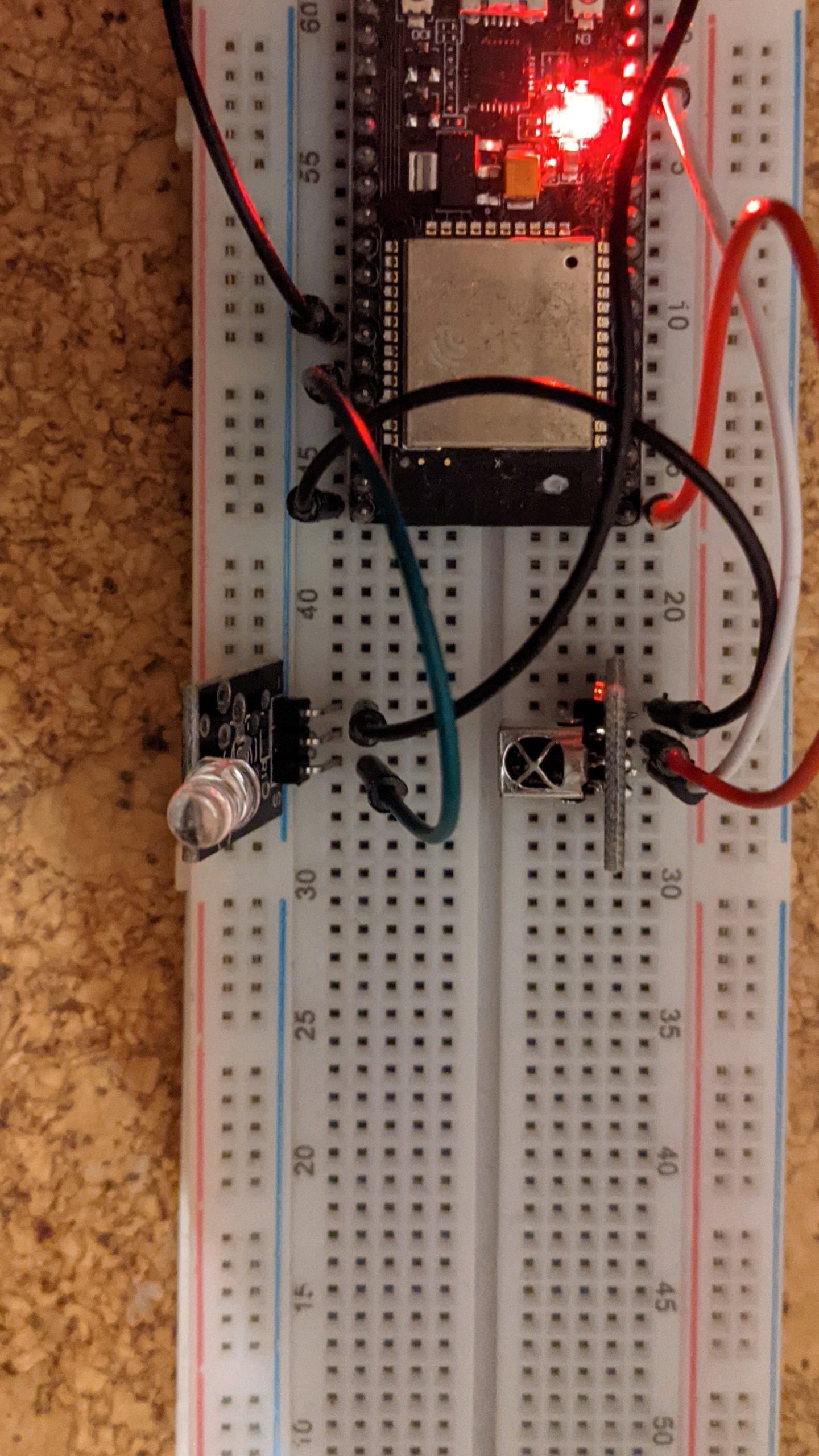 Automatic wakeup light with ESP 32 - Diy Tech Nerd